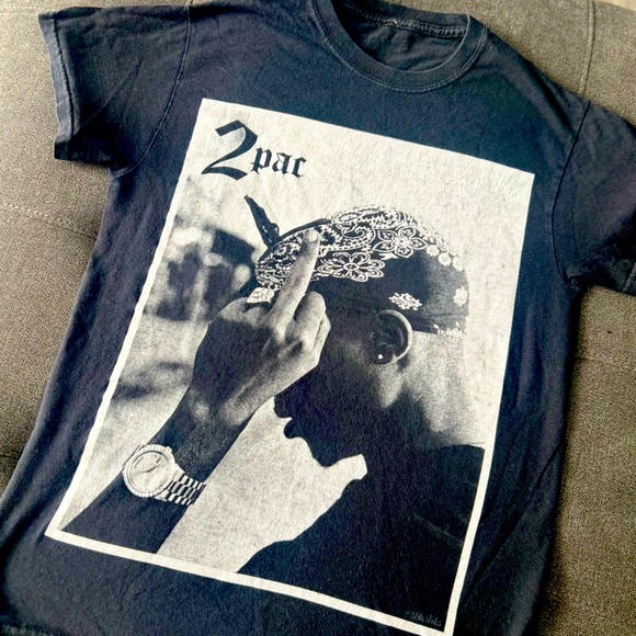 2Pac | Tops | Tupac Middle Finger Bandana Tshirt Black Small Unisex Men ...